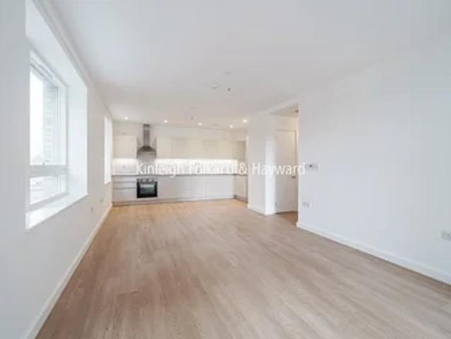 Apartment at Cranborne Road, Greater London