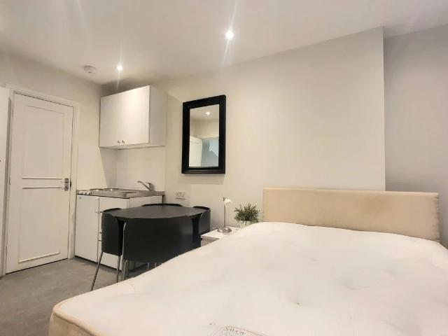 Apartment at Cranbourn Alley, City of Westminster