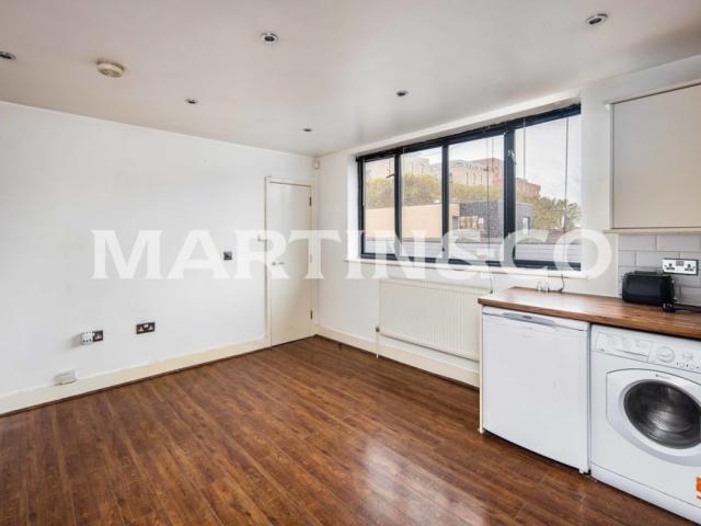 Apartment at Cranbrook Mews, Greater London