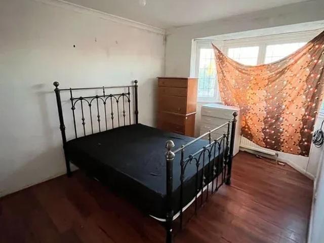 Apartment at Craneswater Park, Greater London
