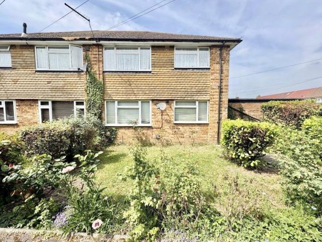 Apartment at Cranford Lane, Greater London