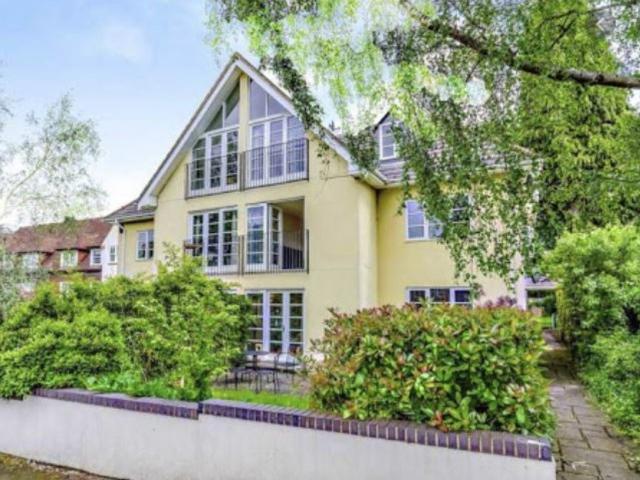 Apartment at Cranley Road, Guildford