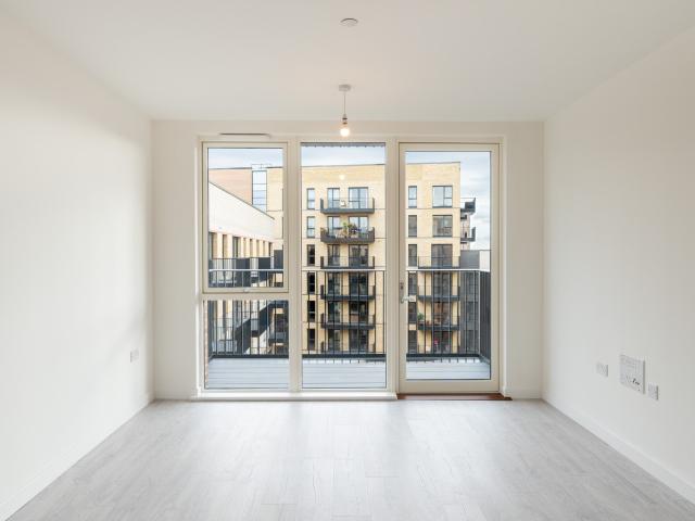Apartment at Cranton Avenue, Greater London