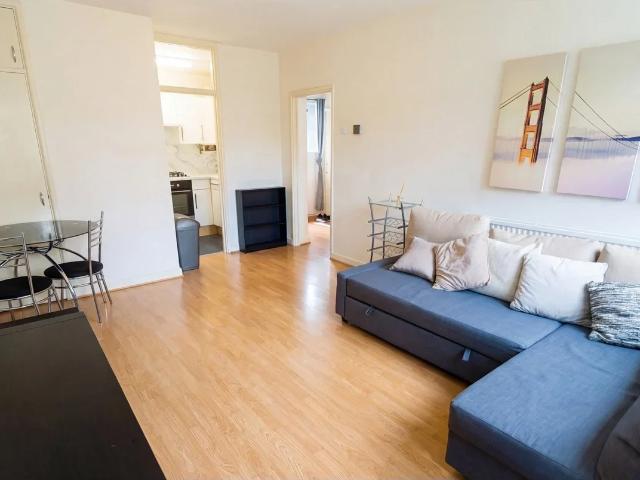 Apartment at Cranwood Street, Greater London
