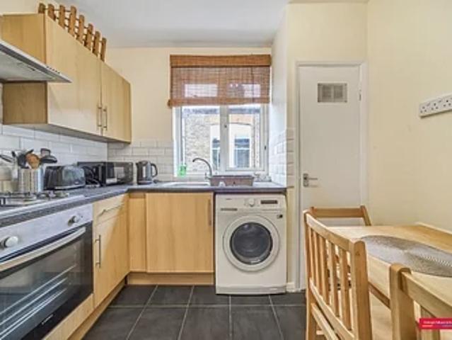Apartment at Cranworth Gardens, Greater London