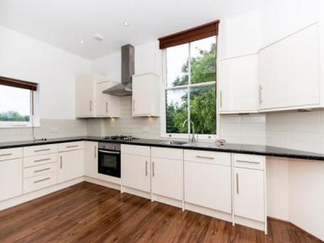 Apartment at Cranworth Gardens, Greater London