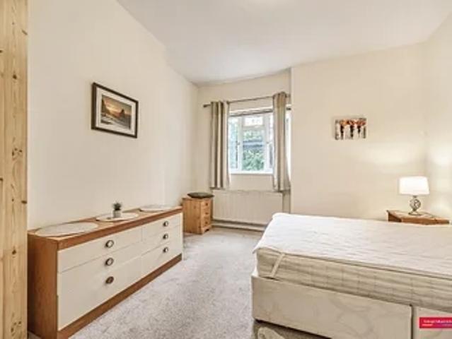 Apartment at Cranworth Gardens, Greater London