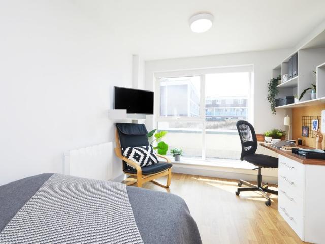 Apartment at Crasswell Street, Portsmouth