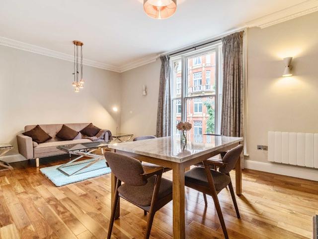 Apartment at Crawford Street, City of Westminster