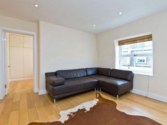 Apartment at Crawford Street, City of Westminster