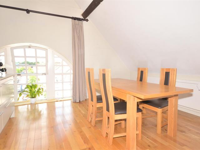 Apartment at Craven Gardens, Greater London