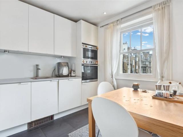 Apartment at Craven Road, City of Westminster