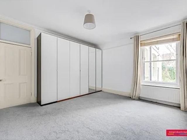 Apartment at Crediton Hill, Greater London