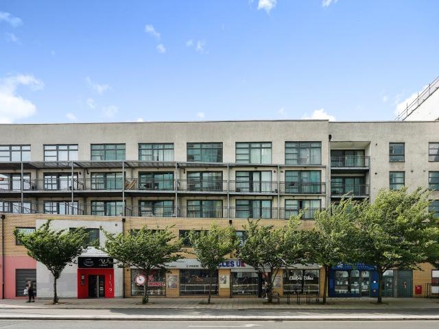 Apartment at Creek Road, Greater London