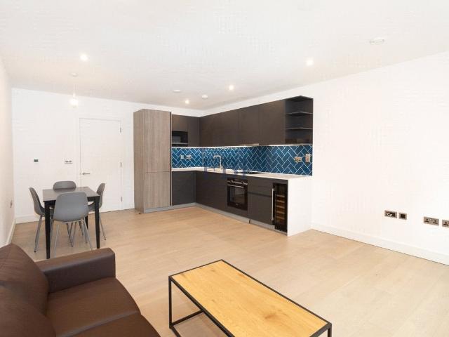 Apartment at Cremer Street, Greater London