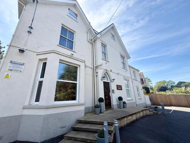 Apartment at Crescent Road, Bournemouth