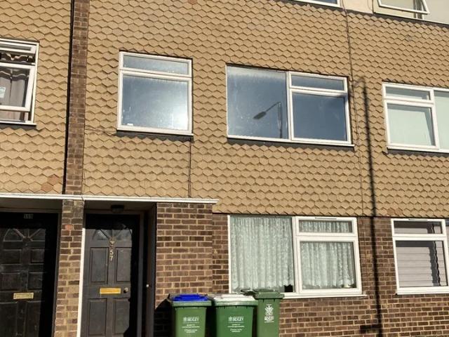 Apartment at Crescent Road, Greater London