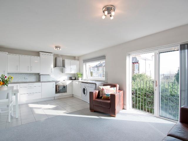 Apartment at Crescent Road, Greater London