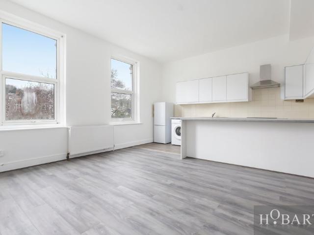 Apartment at Crescent Road, Greater London