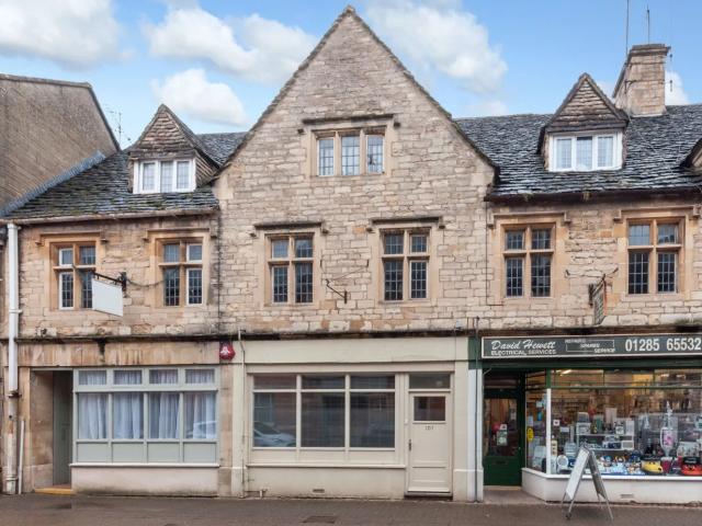 Apartment at Cricklade Street, Cotswold District