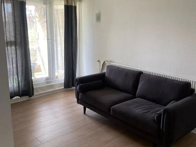 Apartment at Cricklewood Lane, Greater London