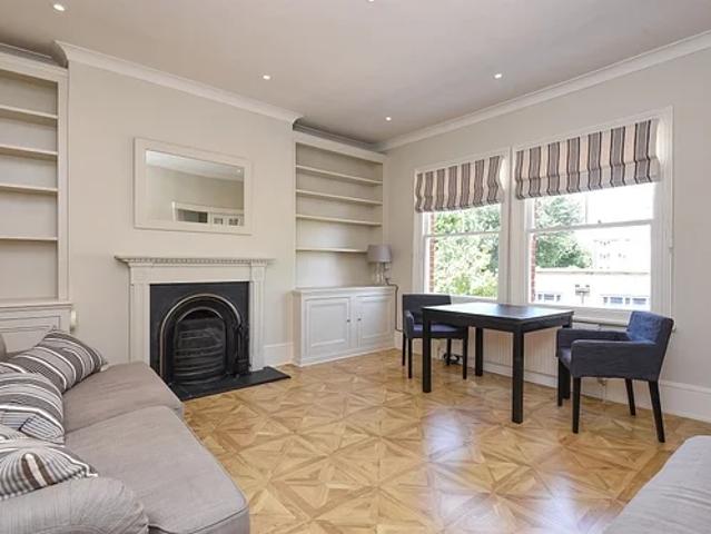 Apartment at Crieff Road, Greater London