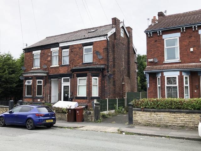 Apartment at Cringle Road, Manchester