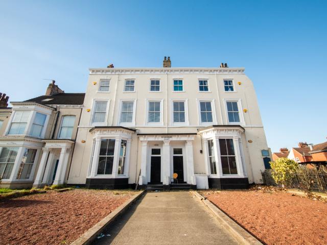 Apartment at Cromwell Close, Hull
