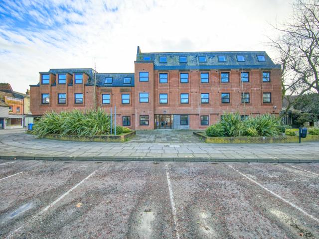 Apartment at Cromwell Square, Ipswich