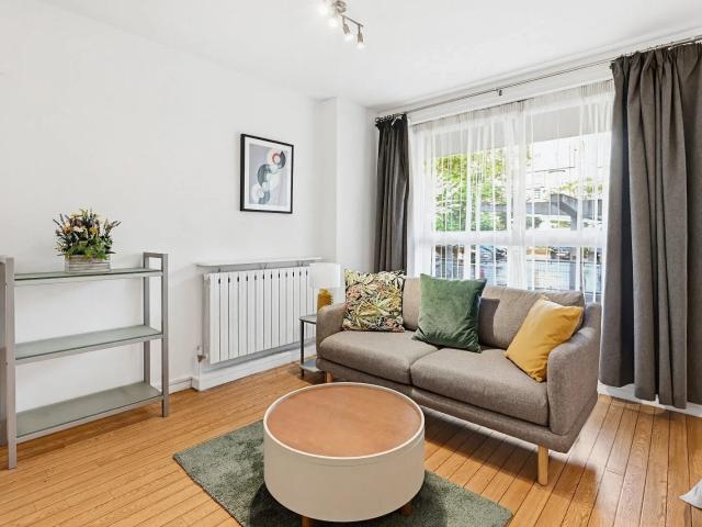 Apartment at Cromwell Road, Greater London