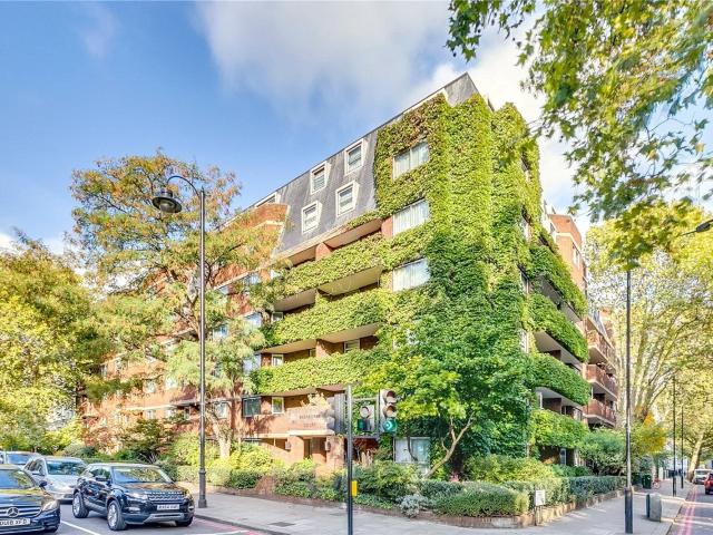 Apartment at Cromwell Road, Greater London