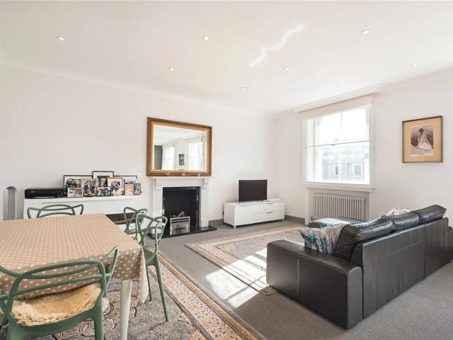 Apartment at Cromwell Road, Greater London