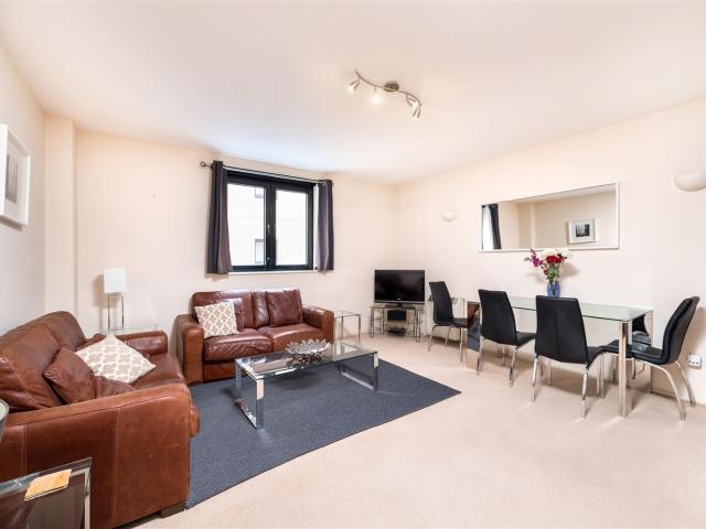 Apartment at Cromwell Road, Greater London