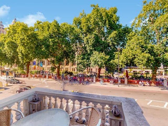 Apartment at Cromwell Road, Greater London