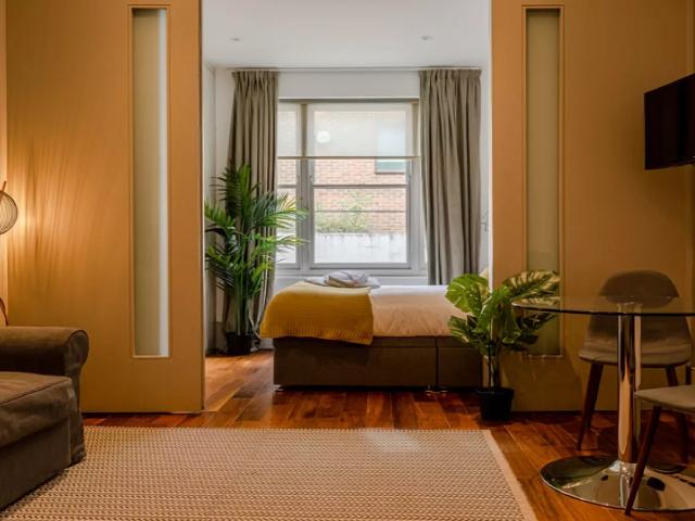 Apartment at Cromwell Road, Greater London
