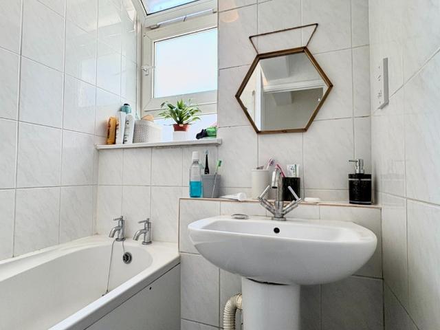 Apartment at Crondall Street, Greater London