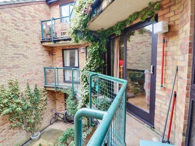 Apartment at Crossways Gardens, Cambridge
