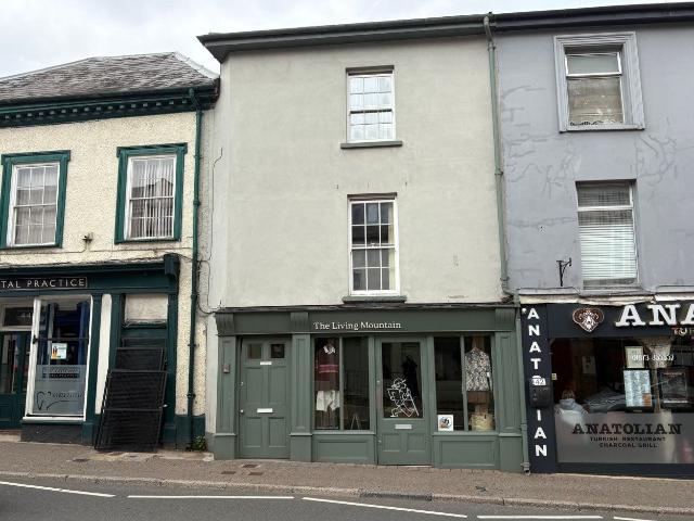Apartment at Cross Street, Abergavenny