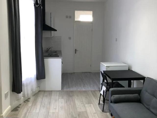 Apartment at Cross Road, Greater London