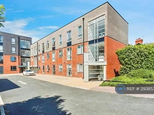 Apartment at Crossford Court, Trafford