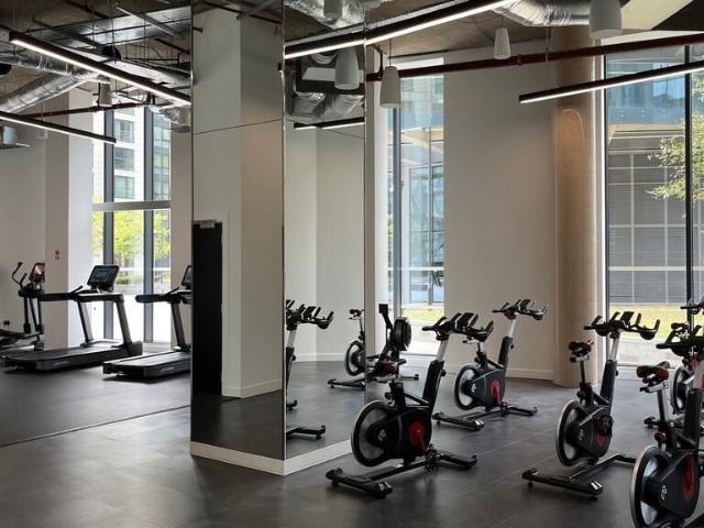 Apartment at Crossharbour Plaza, Greater London