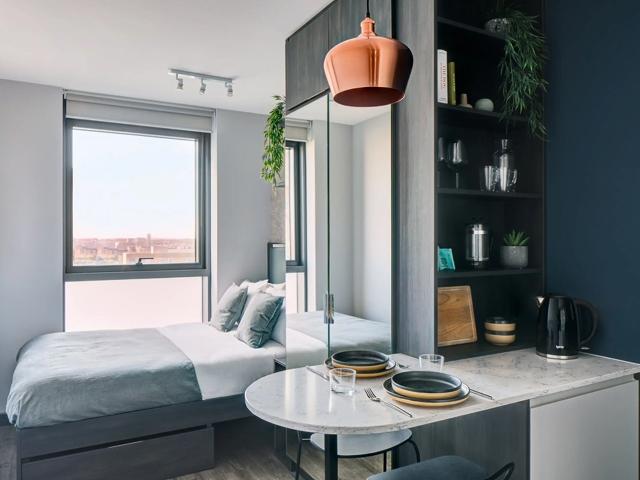 Apartment at Crossharbour Plaza, Greater London