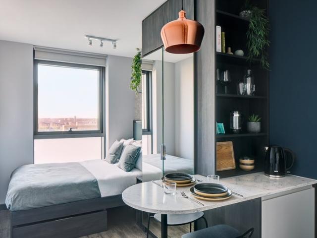 Apartment at Crossharbour Plaza, Greater London
