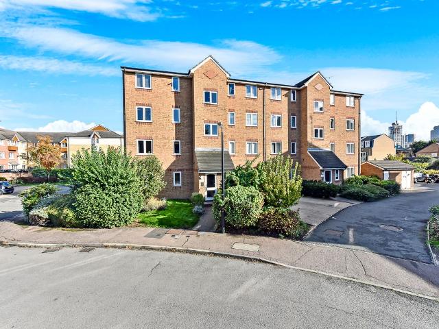 apartment at Crosslet Vale, Greenwich, SE10 8DJ
