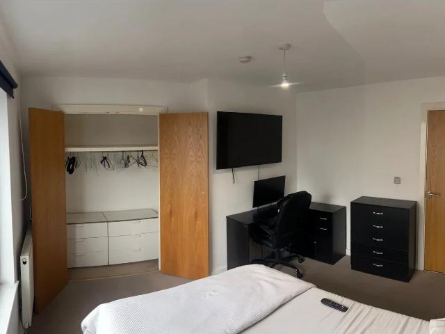 Apartment at Crown Drive, Greater London