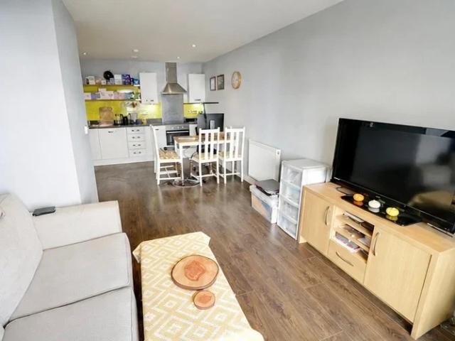 Apartment at Crown Drive, Greater London
