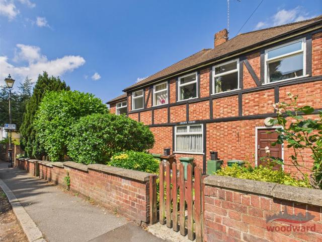 Apartment at Crown Street, Greater London