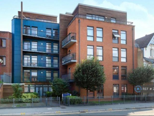Apartment at Crown Street, Reading