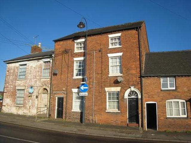 Apartment at Crown Street, Stone