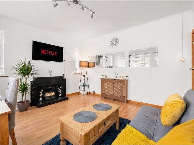 Apartment at Crownstone Road, Greater London